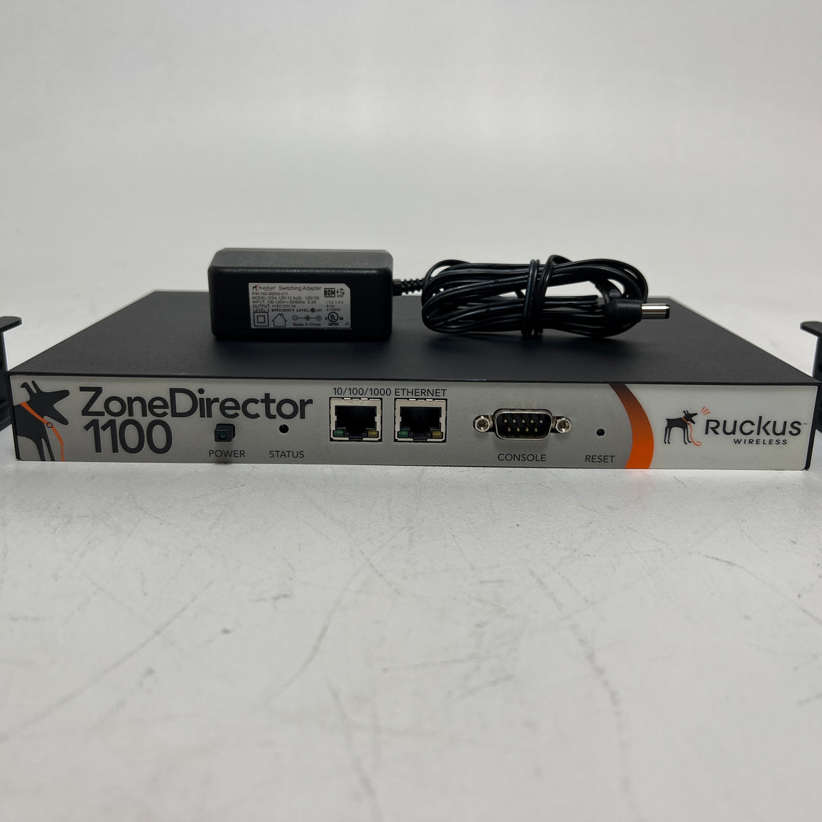 Ruckus ZoneDirector 1100 ZD1100 901-1106-UN00 w/Rack Ears & Power Supp ...